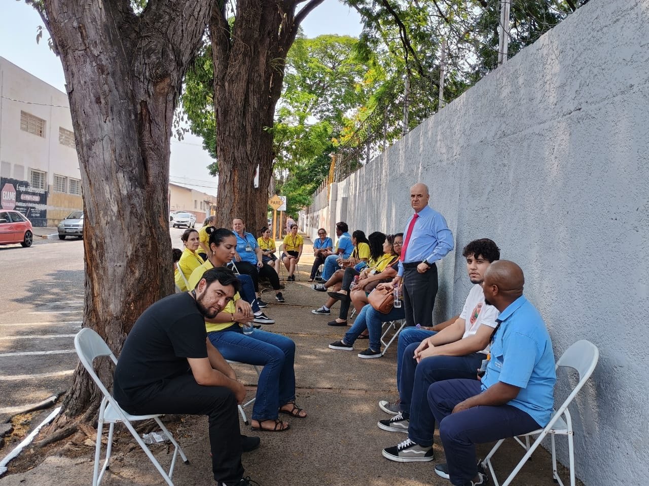 Trabalhadores do Poupatempo paralisam atividades após...